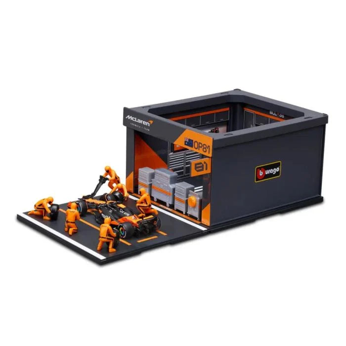 Bburago F1 McClaren MCL38 2024 & Pitt Pass Diorama - Piastri